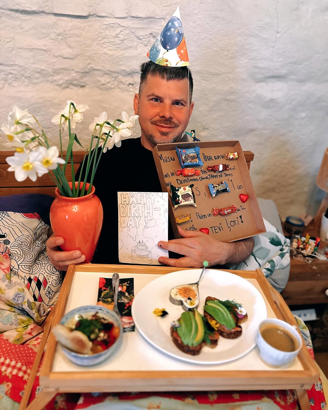 Интарс Бусулис показал, какой сюрприз ему приготовила семья ко дню ...